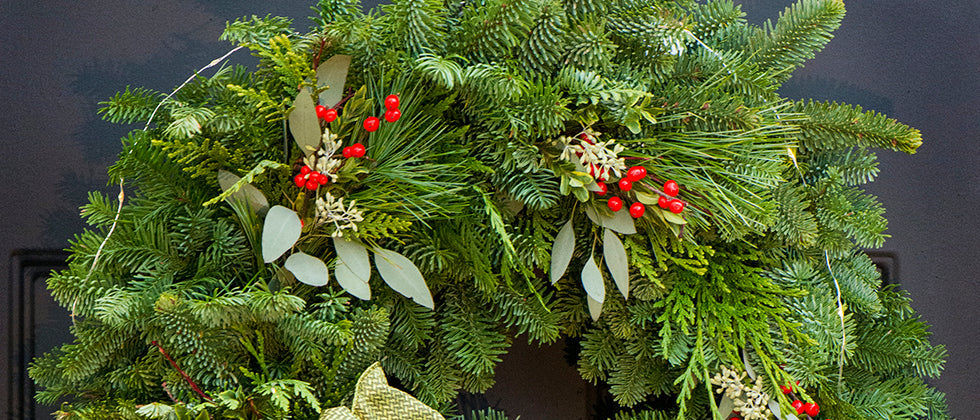 Incorporating Winter Greenery Into Your Christmas Decor – West Coast ...